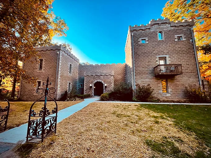 ravenwood castle 1