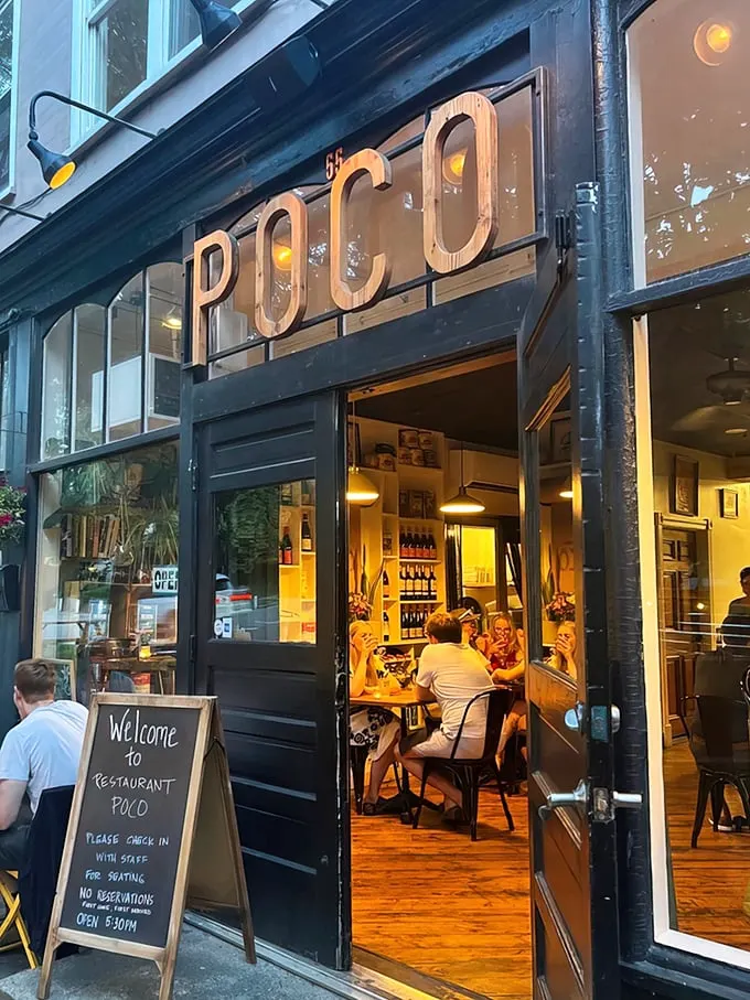 restaurant poco 1