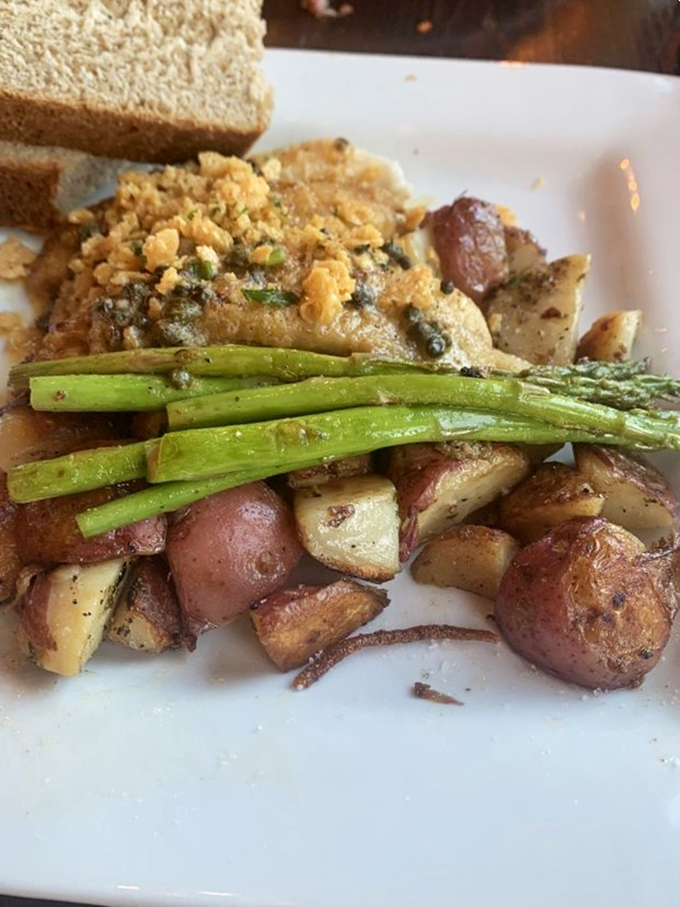 rustic inn cafe 7