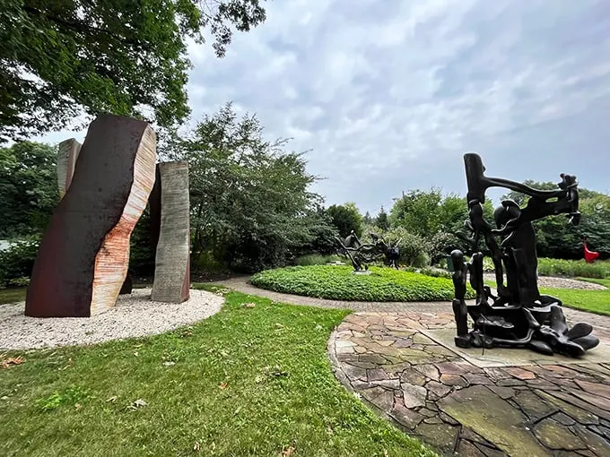 seltzer sculpture park 1