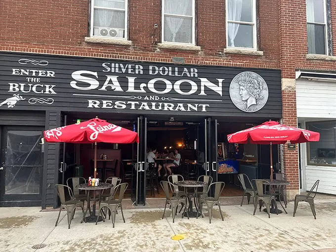 silver dollar bar and restaurant 1