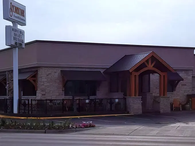 stonehouse restaurant & lounge 1