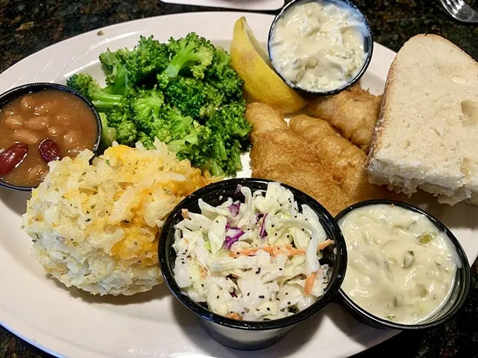 stonehouse restaurant & lounge 9