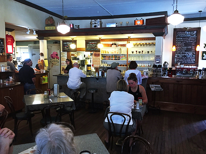 the rochester cafe & country store 9