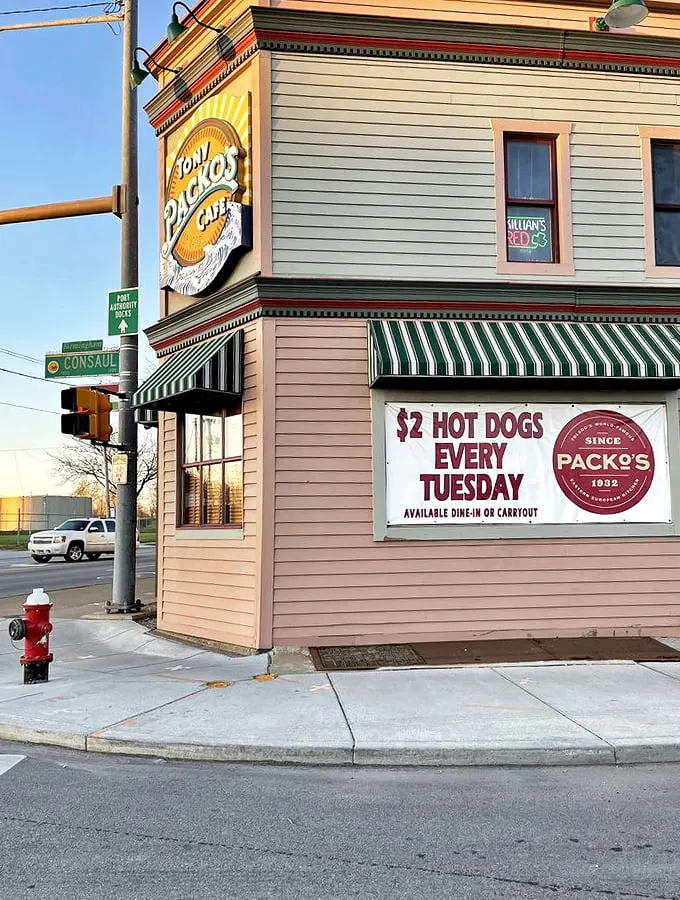 tony packo's restaurant 1