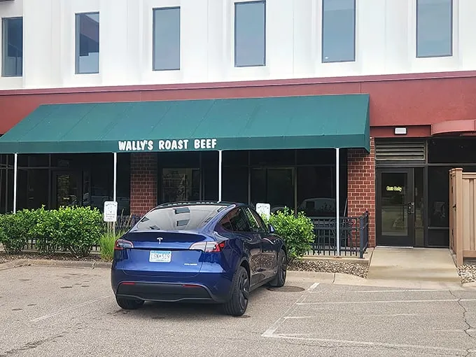 wally’s roast beef 1