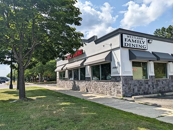 westland family dining 1
