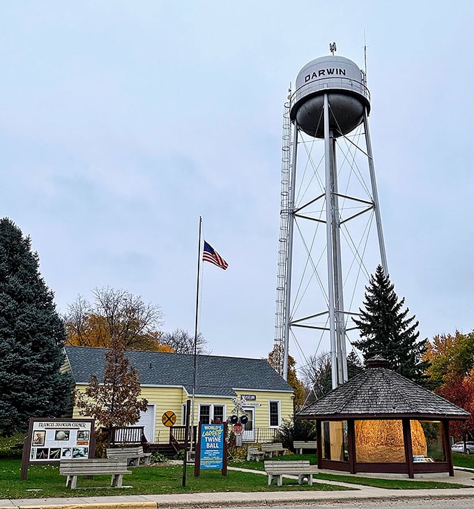 world's largest ball of twine 5