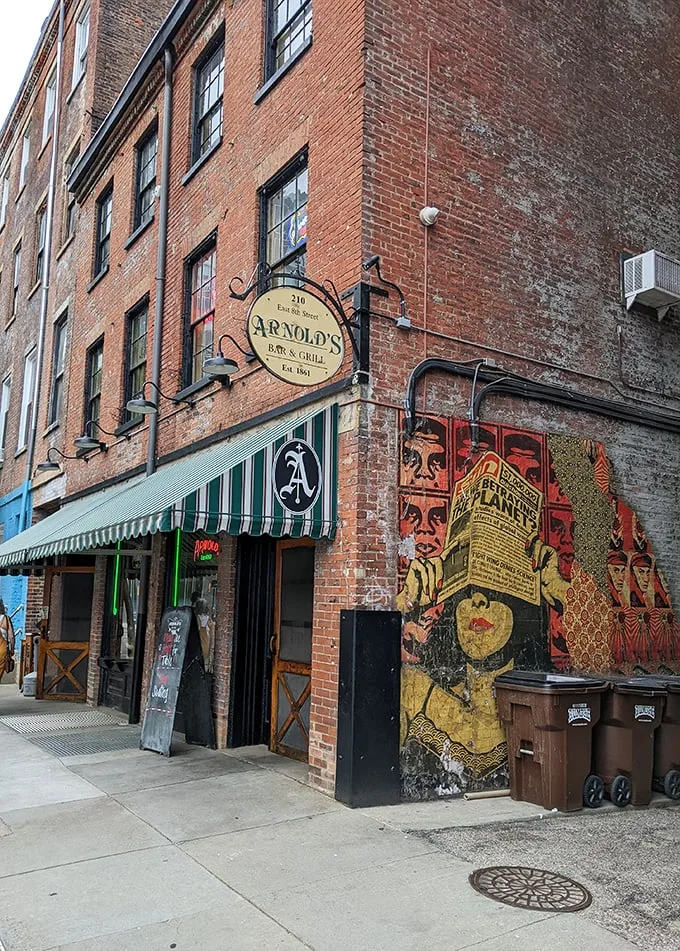 arnold's bar & grill 1