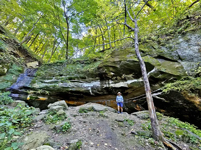 sand cave trail 1