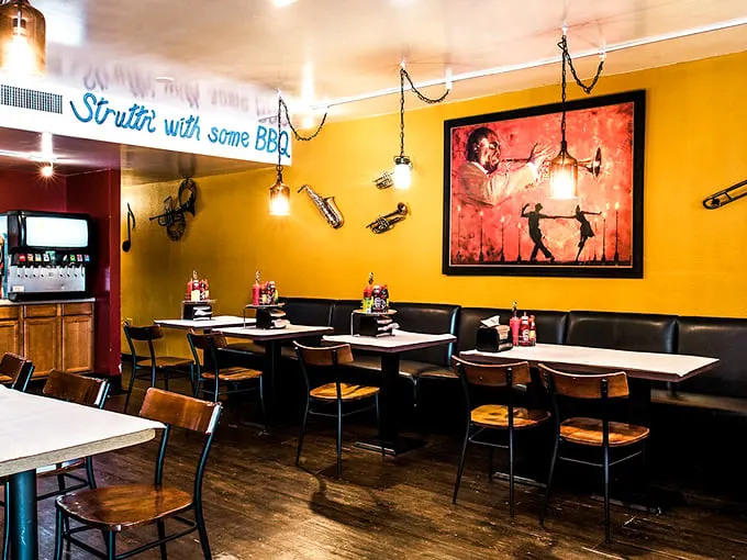 satchmo's cajun & bbq 1