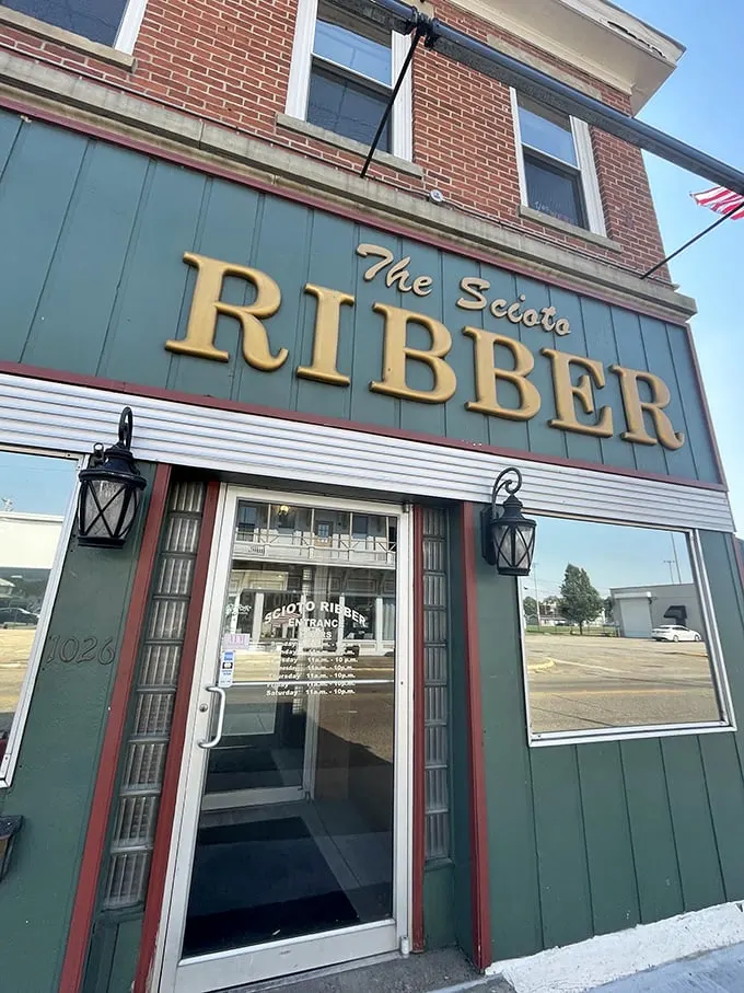 Welcome to barbecue paradise! The Scioto Ribber's facade is like a beacon for meat lovers, promising smoky delights within.