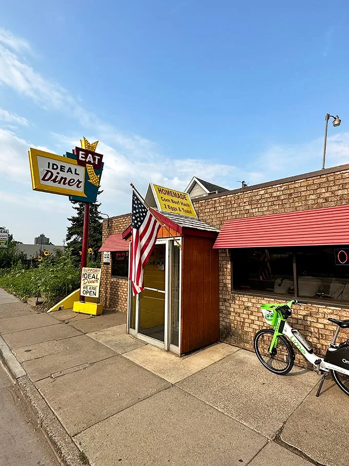 Step back in time! This retro facade isn't just serving meals; it's dishing out a heaping helping of nostalgia with a side of Americana.