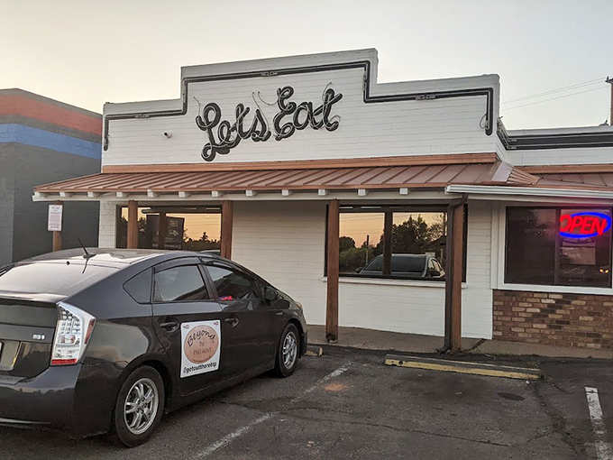 Welcome to flavor town! Miz Zip's exterior promises a journey through time and taste, with its retro charm and inviting 