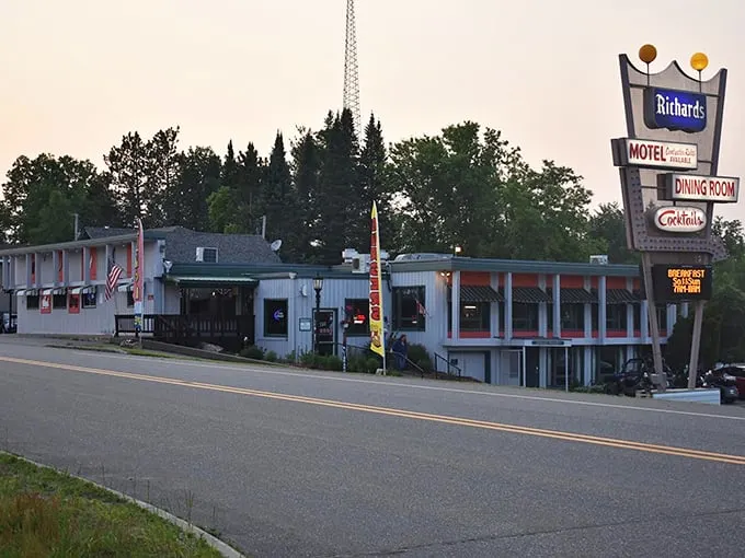 Step back in time at Richards of Dunbar: Where classic supper club charm meets cozy motel comfort in the heart of Wisconsin's Northwoods.