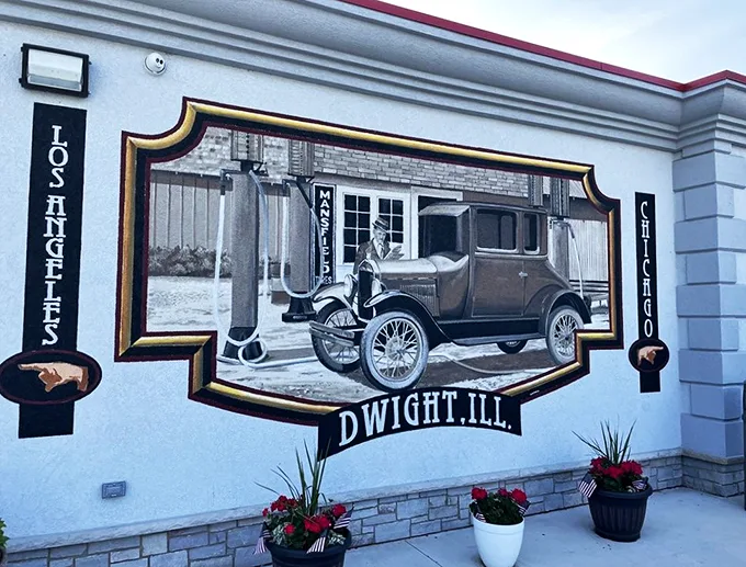 Los Angeles to Chicago in one mural—this vintage car scene captures the spirit of Route 66's glory days.