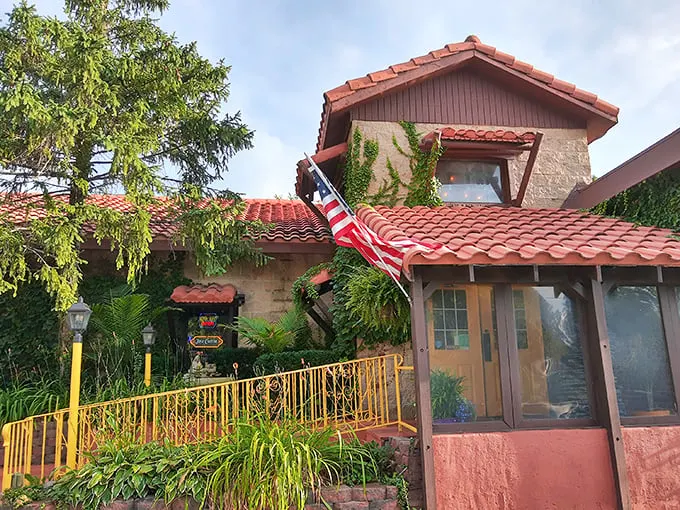 Ivy-covered walls and red tiles? This isn't your abuela's backyard—it's El Molino, where Mexican flavors meet Midwestern charm! Photo credit: Tom Pascente (ハセンテトム)