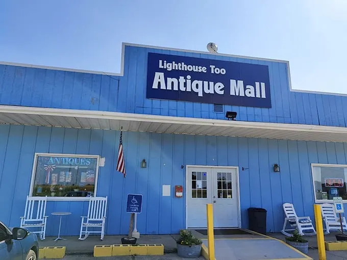 A blue beacon of vintage treasures! This Litchfield landmark promises a sea of nostalgia, with rocking chairs ready for post-shopping contemplation.