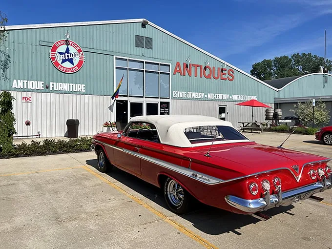 Classic cars and antiques: a match made in nostalgia heaven. This red beauty could make even James Dean jealous!