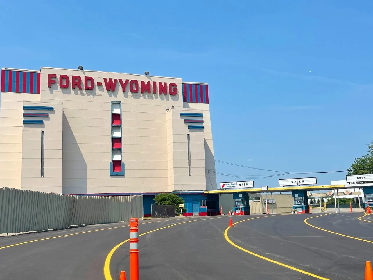 Welcome to drive-in paradise! Where else can you enjoy a blockbuster while lounging in your car, surrounded by the gentle hum of engines? Photo credit: Erick Bzovi