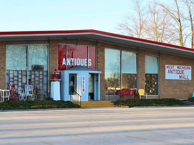 From vintage vinyl to mid-century marvels, this antique mall is a playground for the young at heart.