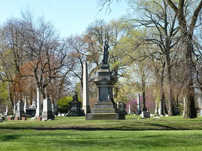 The ultimate gated community! Elmwood's residents may be quiet, but their final homes speak volumes about Motor City's rich history. Photo credit: Mr x