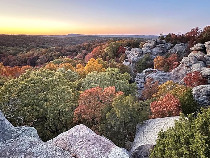 Sunset views that'll make you wonder if you've accidentally wandered onto a movie set. Hollywood, eat your heart out!