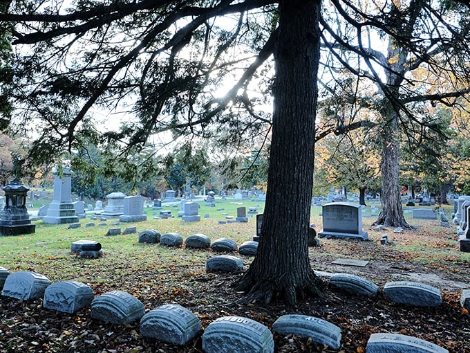 Lincoln's final resting place is grander than a Broadway show. Honest Abe would probably say it's a bit much. Photo credit: Andy Chandler