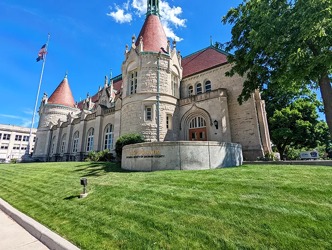 Saginaw's Castle Museum: Proof that even post offices can have delusions of grandeur – and we're totally here for it! 