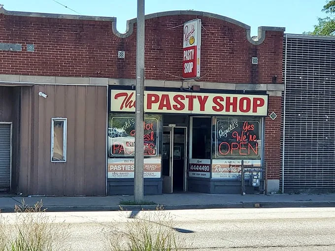 Cornish Pasty Bakery: A taste of Cornwall in the Heartland! These golden pockets of joy are like edible treasure chests. 