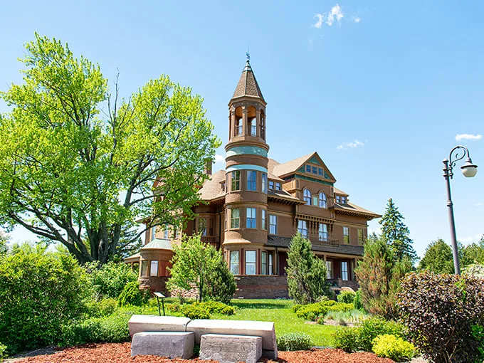 Fairlawn Mansion: Victorian extravagance on steroids. It's like a dollhouse, but you can actually fit inside!