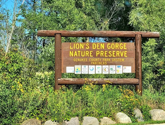 Welcome to Wisconsin's version of Jurassic Park! Minus the dinosaurs, plus serene lake views.Way less running, much more relaxing.