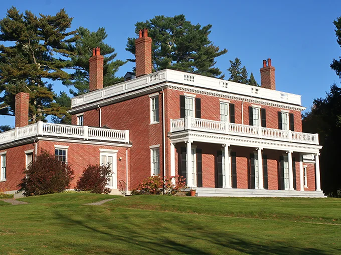 "Honey, I think we shrunk the White House!" This grand brick mansion could give 1600 Pennsylvania Avenue a run for its money in the stately department.