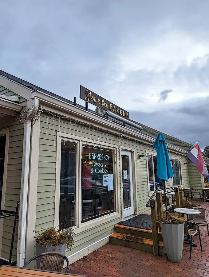 A slice of Vermont heaven! Stowe Bee Bakery's charming exterior promises sweet delights and cozy moments within.