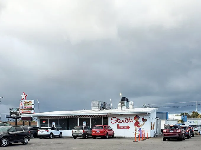 A star is born! Starlite Coney Island's retro exterior promises a journey back in time, where comfort food reigns supreme and calories don't count.