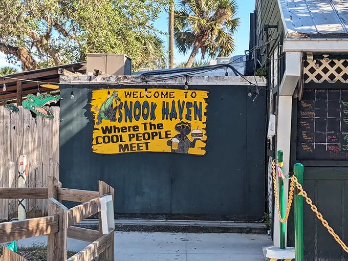 "Where the cool people meet" – and by cool, they mean anyone who appreciates good food and even better company. Welcome to Snook Haven!