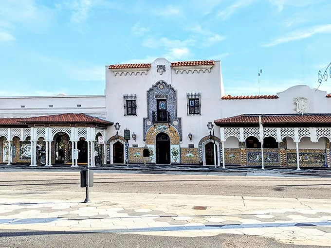 A feast for the eyes! Columbia Restaurant's exterior is a vibrant mosaic of Spanish-inspired tiles, inviting you into a world where every meal is a fiesta.