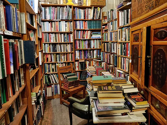 Welcome to the Library of Alexandria, Midwest Edition. Bet you can't read just one!