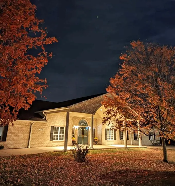 Waterloo Suites: where small-town charm meets modern comfort. It's like staying at your cool aunt's place, if your aunt had impeccable taste in architecture.