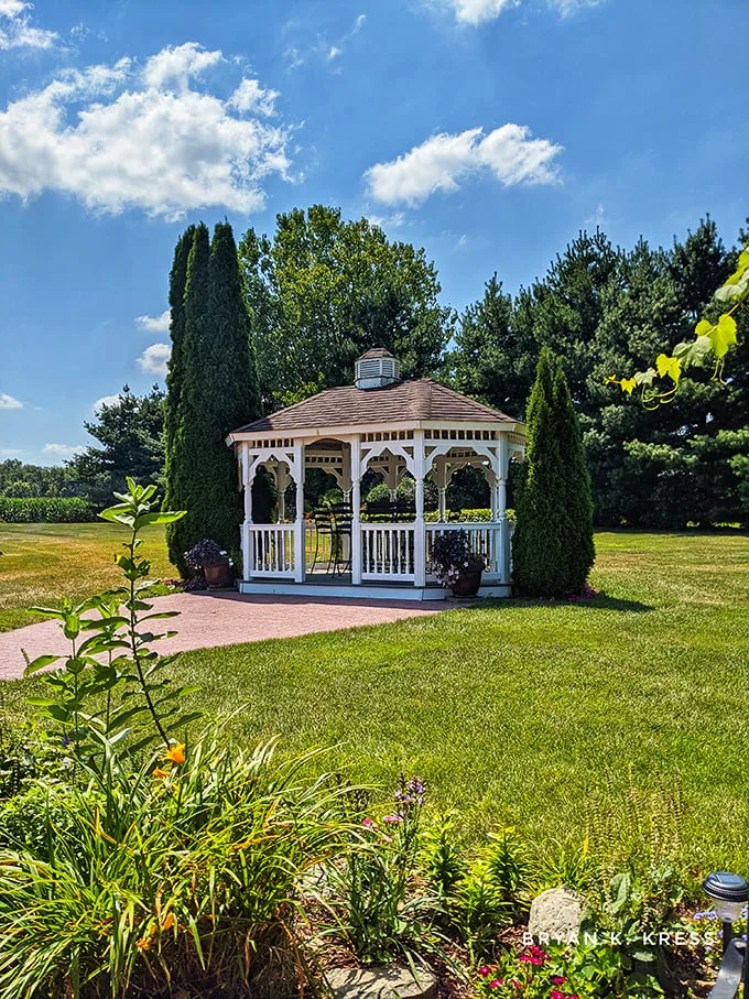 If this gazebo could talk, it'd whisper tales of proposals, picnics, and perfectly paired Pinots. Romance is always in season here.