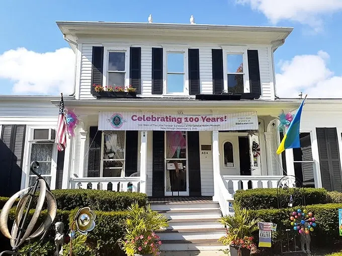 Roadside attraction extraordinaire! This 100-year-old wonderland is the perfect pit stop for weary travelers seeking whimsy.