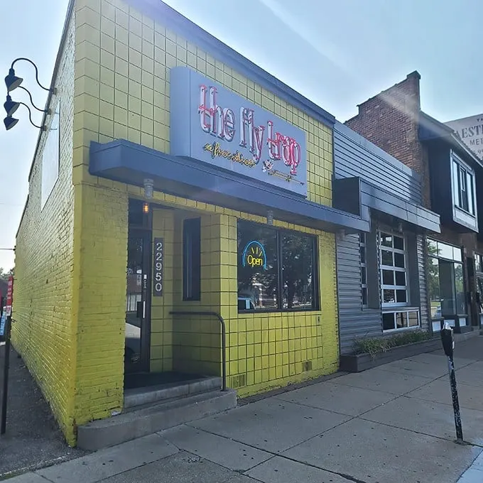 Detour-worthy diner alert! The Fly Trap's funky facade promises a pit stop you won't forget.