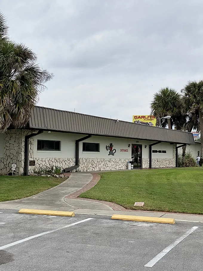 Shift gears from highway monotony to drag strip excitement at this roadside gem.