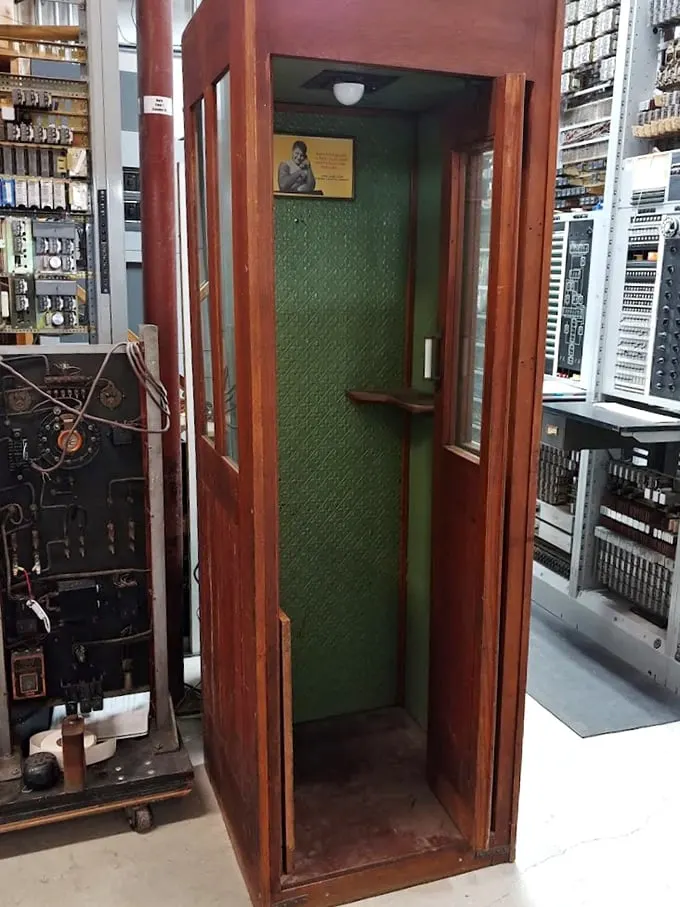 Superman's favorite changing room gets a Maine makeover in this perfectly preserved wooden phone booth from yesteryear.
