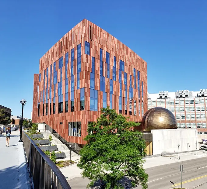 Ann Arbor's prehistoric powerhouse! U-M's Natural History Museum is where academia meets the age of giants.