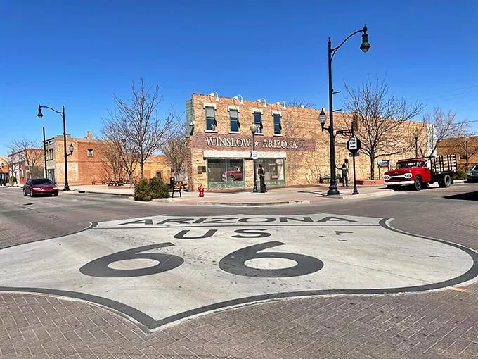 Route 66 meets rock 'n' roll! Pull over for a photo op that'll have you humming all the way to California.