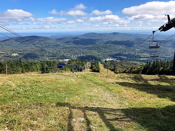 Mount Snow's Bluebird Express: First-class seats to nature's greatest show. No flight attendants, but plenty of leg room.