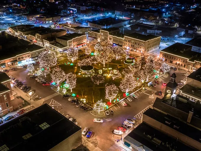 Woodstock's town square: Where every day feels like Christmas, not just Groundhog Day!