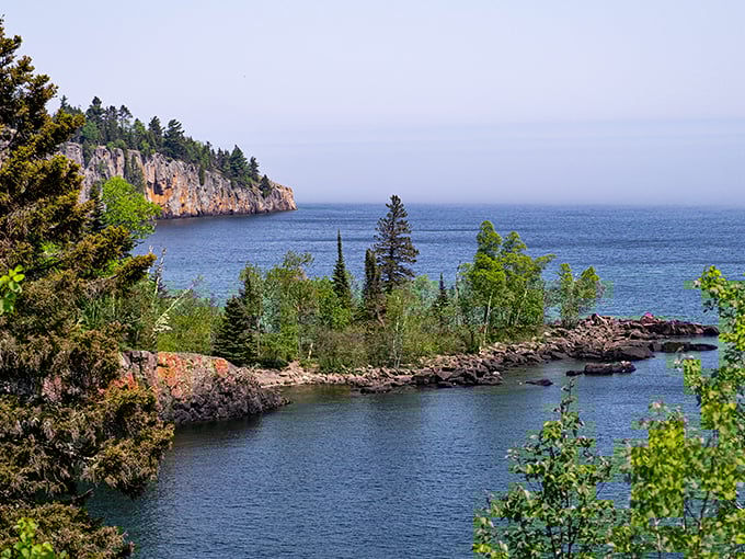 Lake Superior's dramatic coastline at Tettegouche. Where waves and cliffs engage in an endless tango, and you've got front-row seats.