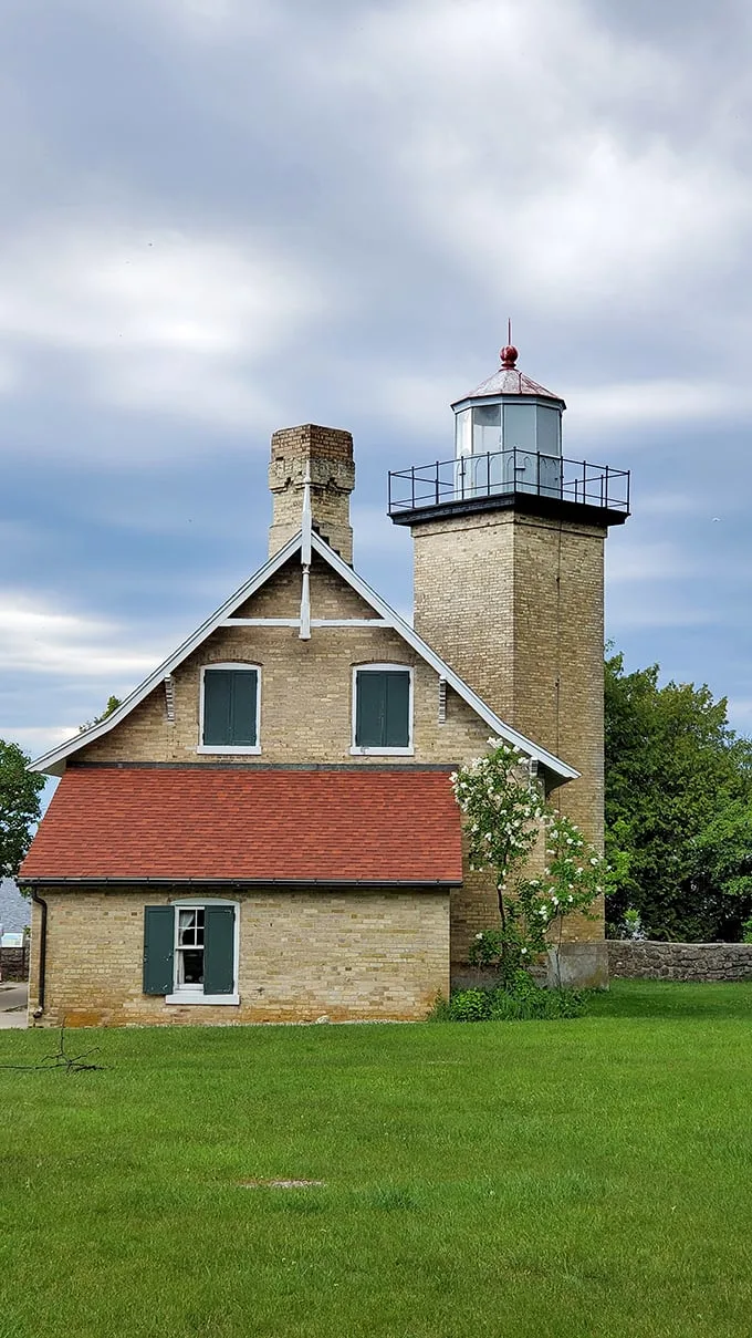 Green Bay's guardian angel! This picturesque lighthouse has been keeping watch since 1868.